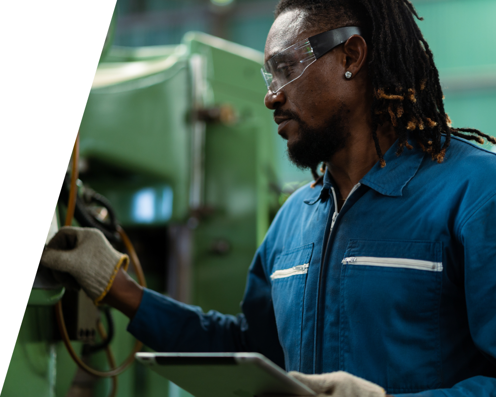 AssetTrack for Manufacturing | Maximize Equipment Efficiency